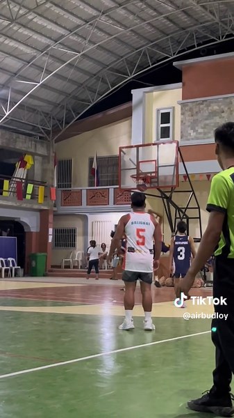 Mastering Basketball Dunks: Techniques for All Players