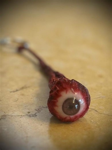 Severed Bloody Eye Keychain Body Gore Horror Wearable Art - Etsy