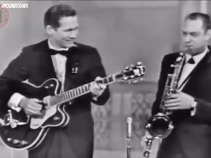 Boots Randolph and Chet Atkins - Yakety Sax (Benny Hill Theme ) | 60s Around Sounds Music