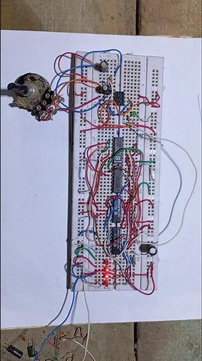 4 bit up counter using J-K flip flop 74ls109 IC #4bitcounter #74ls109 #upcounter #binarycounter #DIY
