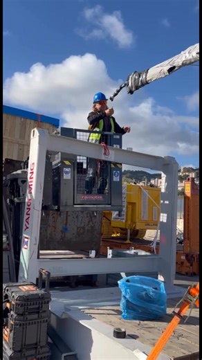 Nicely fit in 40ft flat rack container, easy to pack. #39 going to Miami #oneboateverydream Rooster Harken Derm Sailing World | L30 International Class Association