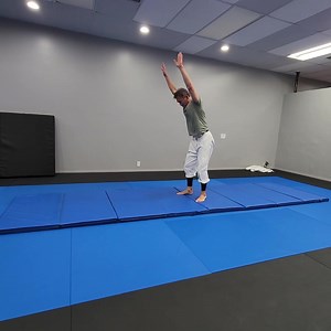 Aloha! Last week I did my first backflip in 2 1/2 years; I know I need to keep my feet together, tuck tighter, rotate faster, and spot; lots to work on, but grateful to be flipping again. Thank you for your video, Rob! @chicago_rob70 @socalstrengthmovement | Mark Dacascos