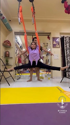 How to do middle splits with chair #flexibility 🔥😱😍 #yogagirl