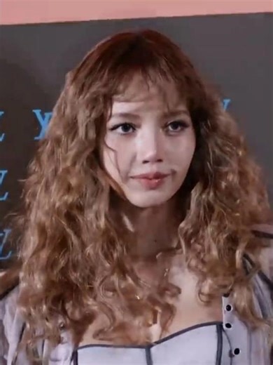 LISA at Louis Vuitton ✨🖤 #lisa#blackpink#bp#kpop#lv#viral#goviral#trend#trending#yt#fyp#shorts