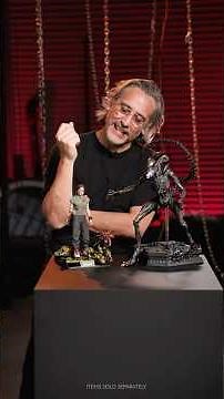 Alien Romulus Director REACTS to Hot Toys Alien Romulus figures!