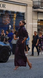 205K views · 14K reactions | #thequeen of #streetstyle #catwalk @Laura Blair | Chic Attitude | Facebook