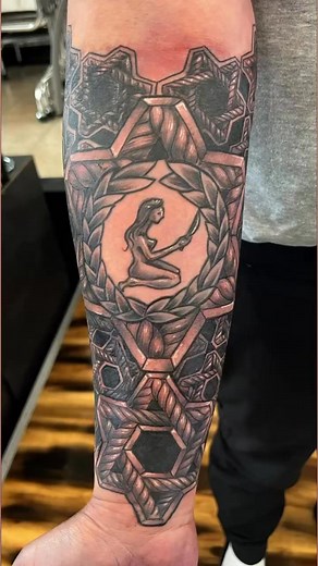 Enthusiastic about creating this geometric Star of David tattoo inspired by the gentleman’s pendant at Pushing Inc. Tattoo Emporium, Barrie, Ontario. #barrieontario #barrietattoos #geometrictattoo #starofdavid | Jason Riedel Needle