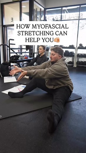 Want to feel stronger, more flexible, and more balanced? Myofascial stretching is here to help! This game-changing technique works to rejuvenate the muscles, joints, and connective tissue throughout your body, offering a ton of benefits: • Prevent and treat joint injuries • Boost muscle performance • Speed up recovery after workouts • Increase flexibility and range of motion • Improve posture and muscle balance • Support spine and joint health • Promote better hydration and tissue health Add myo