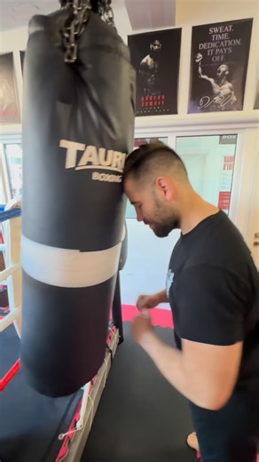 Mircea Eduard on Instagram: "Monday morning 🥲 . AME Fighting Academy 🏫 . Clos Saint Martin 23, 1083 Ganshoren 🔍 . #morning #mondaymood #boxing #boxe #morningmotivation"