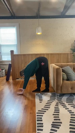 L-holds against the wall (or your couch) are the move, my friends #yoga #yogagirl #handstand #handstanddrills #strongwomen #fyp | French Yoga Counseling