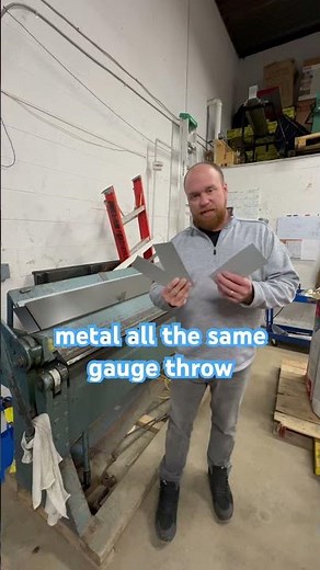 How to adjust a manual sheet metal brake #sheetmetalfabrication #metalroof #metalbrake