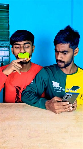 🤣 super Introducing the super "VitaWear SmartBand," a next-generation 🌾💫🧡