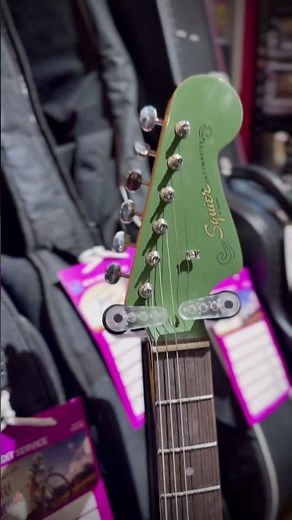 SQUIER LIMITED EDITION CLASSIC VIBE '60S JAZZMASTER IN OLIVE GREEN