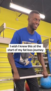 1.9K views · 32 reactions | This is how to use proper form whenever doing bent over rows  #backexercises #bentoverrows #rowing #fatlosscoaching | Terrence Jackson | Facebook