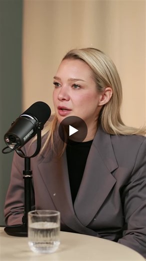 Ich habe in diesem Podcast ausgesprochen, was Führungskräfte selten zugeben. Wir sprechen darüber: → Womit ich als Führungskraft im Konzern angeeckt bin. → Dass ich auf meinem Weg oft gezweifelt… | Emma-Isadora Hagen | 19 Kommentare