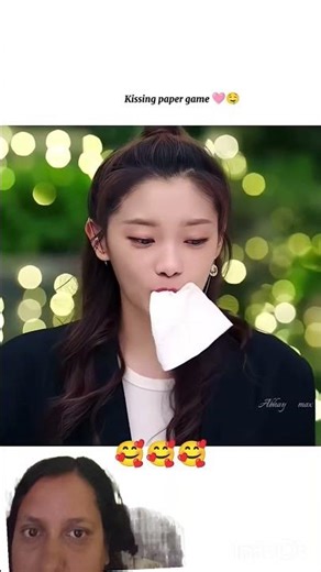 Kissing paper game with bestie 😄