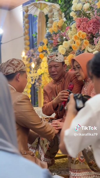 Prosesi Ngaras Lingga Taufiq Rizkiana