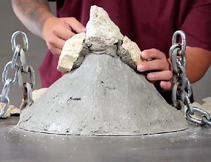 Floating cement craft to decorate your tard with! | 5-Minute Crafts Men