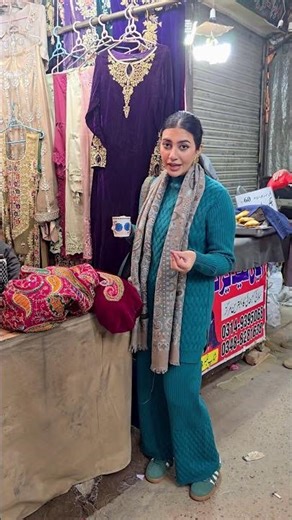 Silk applique patchwork on velvet 🌸