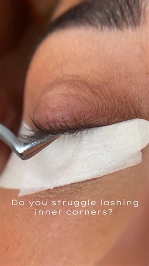 Lash Extension Supplies on Instagram: "A Tape Hack You NEED! 🚨 Struggling with tiny lashes hiding in those tricky inner corners? 😅 We’ve got the easiest solution: tape! ✨ This simple trick will make those tricky lashes SO much easier to work with! 🙌✨ Just cut a small piece, place it close and parallel to the lash line, and gently pull toward the brow arch. It stretches the lash line, revealing those hidden lashes so you can isolate and lash them with ease, and your client won’t even notice! �