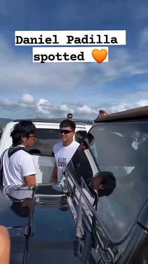 Daniel Padilla spotted 🧡🧡 Kahit saan magpunta pinagkakaguluhan ✨ #DanielPadilla | Deej Moon