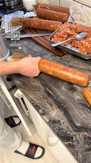 I tried squeezing my meat in a new way... | UNILAD