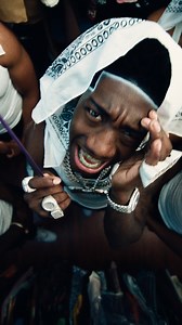 @2raree drops the ultimate vibe with 'One of One (Back It Up Pt. 2) 😮‍💨 | Warner Records