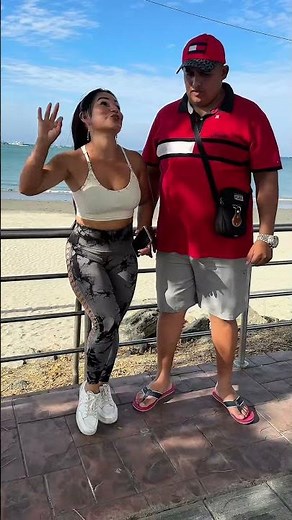 The same but the other way around 😂🤣 #comedy #humor #deitter