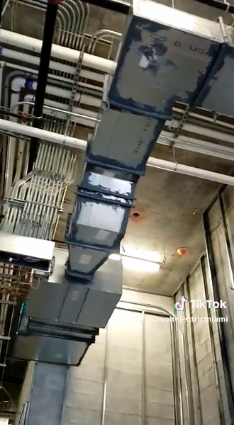 #electricalcontractor #electrician #aprendices #miami working hard getting the job done