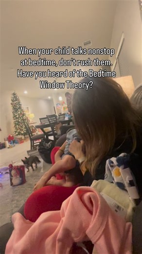 Jordan Borski | Mom Life + Disney Tips on Instagram: "Here’s how it works: Toddlers have a 60-90 minute window where their body is naturally ready for sleep. Watch for: yawning, eye rubbing, getting quiet, zoning out 👀 Catch the window? Asleep in 10-15 minutes. Miss the window? Their body releases cortisol to keep them awake and suddenly they’re WIRED. Cue the 90-minute bedtime battle 😩 What we changed: We stopped forcing a rigid “8pm bedtime” and started watching for sleepy cues between 7-8pm