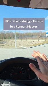 Every Renault has the service light on🤣 credits: takoizuburu_ep91🎥 | Transit Center