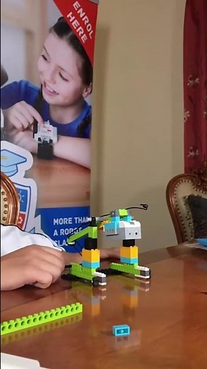 LEGO Wedo 2.0 Counterweight Trebuchet Demonstration