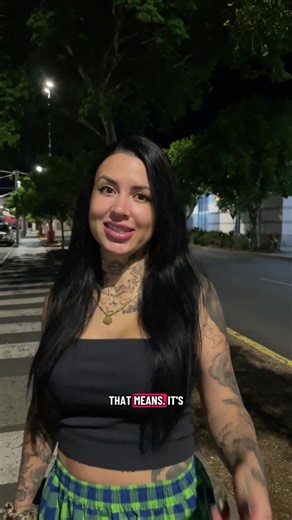 Explore Australia: Open Until 9 PM for Amazing Deals