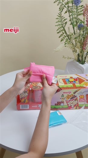 Volume up! 🔊Spooky season might not make you shiver with fear, but this Fun Pack unboxing will certainly send a satisfying tingle down your spine. Yan Yan and Hello Panda Fun Packs are now available in stores with a free gift with purchase 🤗 Which one do you have your eye on? | Meiji Seika Singapore