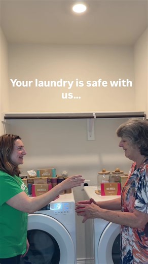 If you want to make a sustainable swap to make a sustainable cleaning routine for the environment or for your sensitive skin, Sheets packages all products without single use plastic, and the Sheets warehouse is single use plastic free! So you can make better decisions for the environment, the best smelling laundry, and your skin! #nontoxichome #laundrytips #sustainableswaps