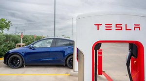 Tesla faces probe over adequacy of Autopilot recall fix