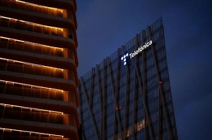 Virgin Media O2's plan to spin off infrastructure is scrapped, Telefonica CEO says