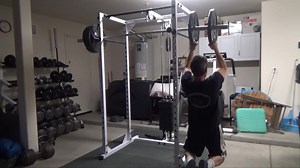 This is a simple way to do a neutral grip pull-up. Just set a couple of handle plates on one end of the bar (counterbalance the other end - very important!), as high up as you can. Grip the handles and do pull-ups. The two plates give you freedom of movement as well, so that you're not locked onto a bar or handles. Really works well! #madscientistofmuscle #pullups #chinups #pullup #chinup #neutralgrippullups #neutralgripchinups #bodyweight #bodyweightexercise #calisthenics #bodyweighttraining #b