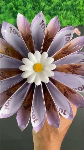 beautiful and easy money bouquet tutorial with flowers #bouquet #flowers #flowerbouqet