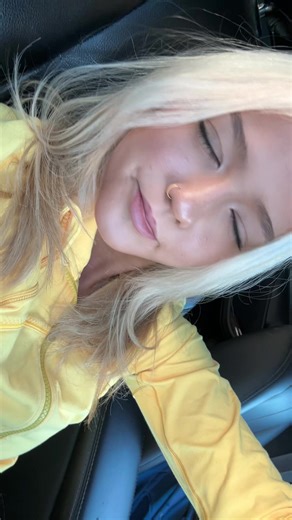 Celsey cummins🍒 (@celsey.cummins)’s videos with Blurry - Puddle Of Mudd