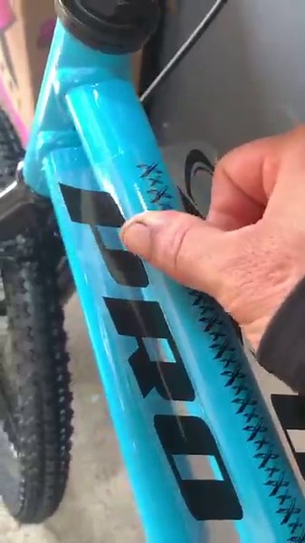 How to stick bike stickers