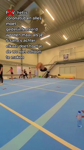 Tb naar de coronatrainingen #covid #corona #2021 #desinfecteren #mondkapje #schoonmaken #wc #cheerleader #nederlands