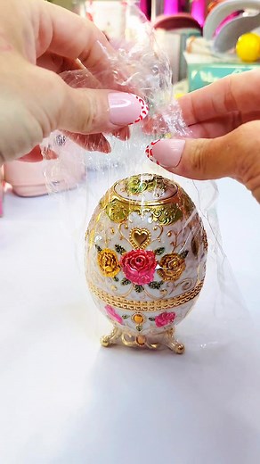 22K views · 579 reactions | Works perfect for little tools!!  #repurpose #repurposing #hacks #lifehacks #tipsandtricks #beautyhacks #decor #gadgets #beautyroom #beautyroomdecor #beauty #beautytips #beautytrends #beautytools #skincaretools #makeuptools #coolfinds #coolstuff #floral #beautycare #makeup #makeuphacks #satisfying #satisfyingvideos #asmr #asmrsounds #asmrvideo #satisfyingsounds | Jenny Millenni | Facebook