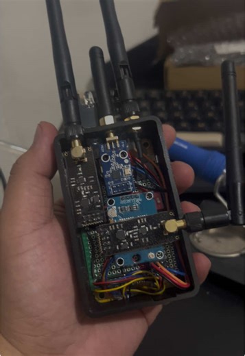 ESP32 Dual NRF24 & GPS: Custom 3D-Printed Design