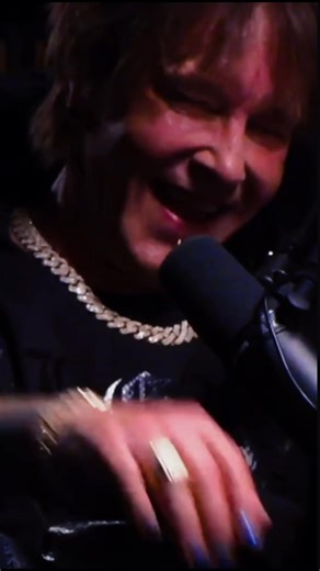 Only Ozzy Osbourne could mistake a panic button for air conditioning! The Prince of Darkness shares this hilarious story about accidentally summoning the cops — and it’s pure rock ’n’ roll chaos. This one proves why Ozzy will forever be one of the most entertaining legends in music history! #OzzyOsbourne #RockLegends #EpicFail #FunnyCelebMoments #PrinceOfDarkness | Entertainment Stories | Facebook