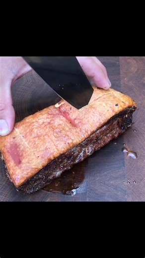 Crispy Pork Belly AF 😱 Eat or Pass ⁉️ #porkbelly #crustyaf #bbq #pork #haram #incrustwetrust | BBQlicate