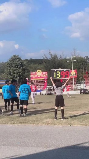 กีฬาสีโรงเรียนสารคามพิทยาคม #ครูพละ #ผู้ตัดสินฟุตบอล 🤣