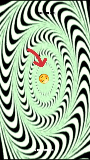 Mind-Blowing Illusion Trick 😱 You Won't Believe This! #Shorts #Viral #Trending #ViralMoment