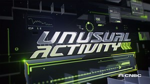 Bulls run to Foot Locker