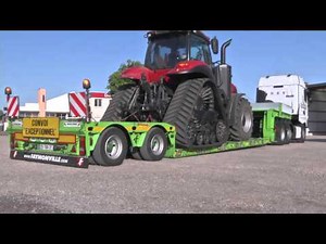 Transport d'un tracteur Case 380 Roadtrack - Translyre
